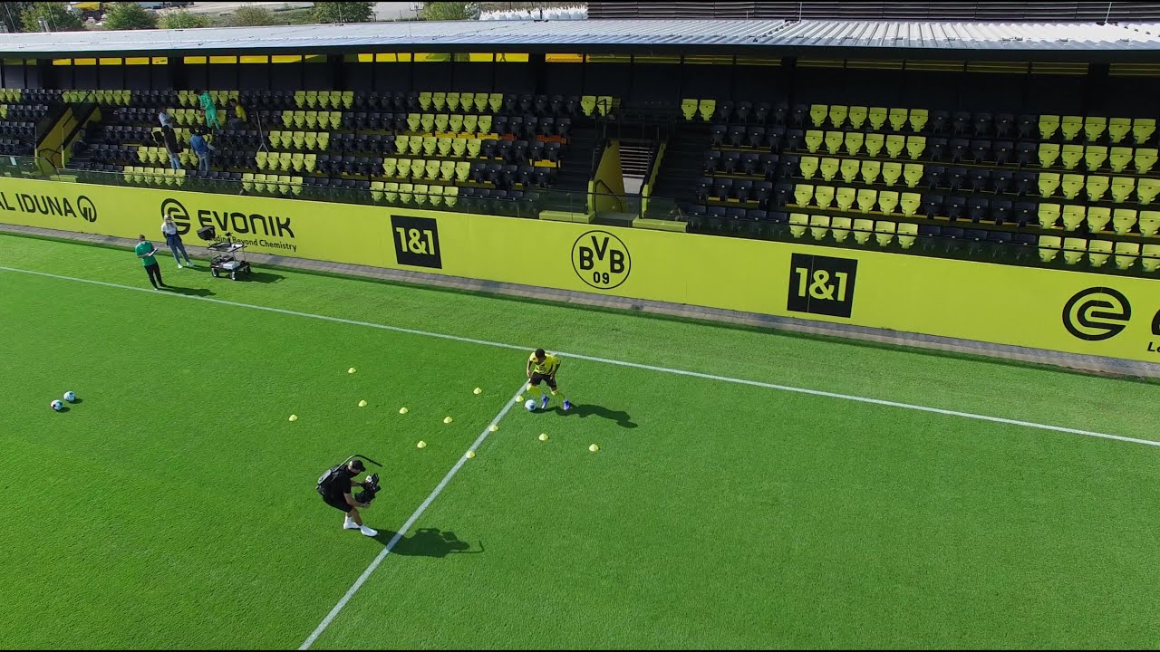 Borussia Dortmund Training Academy | Behind-the-scenes | DLC by box-to ...
