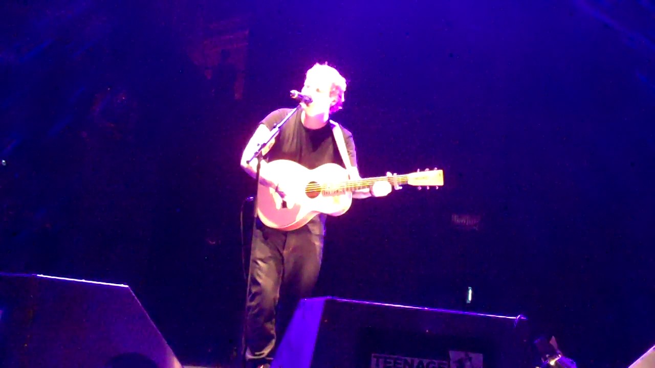 Ed Sheeran - The Parting Glass & The A Team @ Teenage Cancer Trust ...