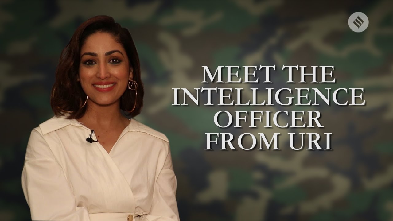 URI Movie: Vicky Kaushal Gives Advice to Yami Gautam on Film Set Screen ...