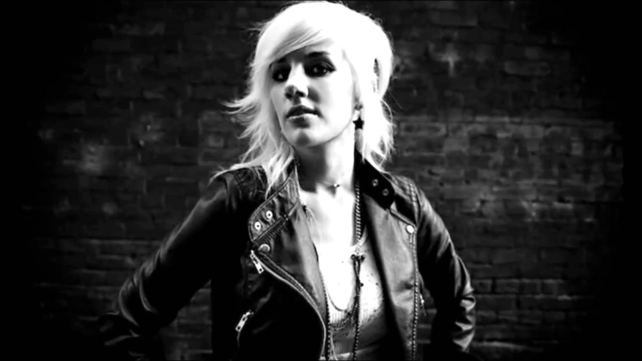 Stephanie Smith - Heart Attack (Lyrics on Screen & mp3) HD - YouTube