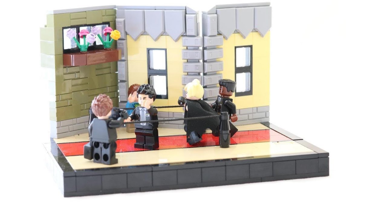 [LEGO MOC Showcase&Technique Breakdown] "Bodyguards" - YouTube