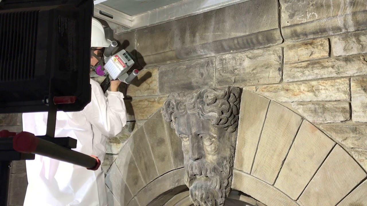 Laser cleaning - Berea Stone - LaserArt 100 - YouTube
