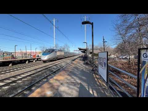 Amtrak Acela Express Train passes through North Elizabeth Washington DC Bound - YouTube