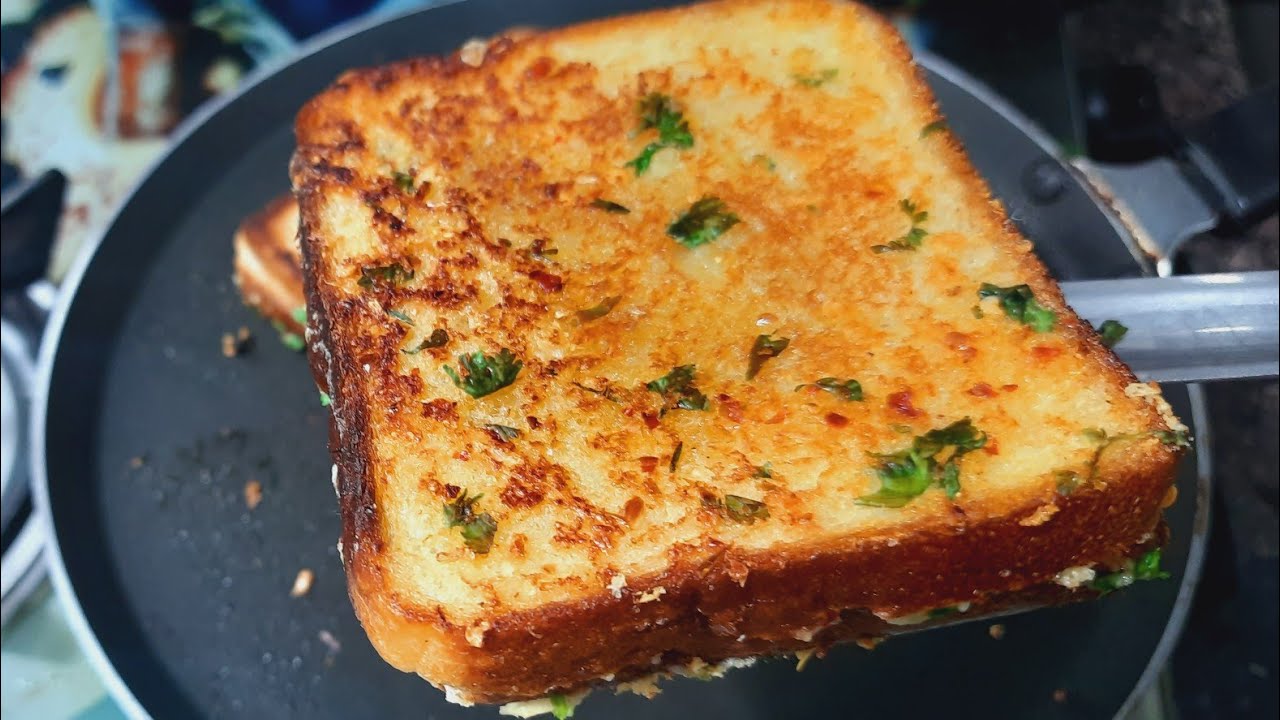 Garlic bread toast recipe mcr - YouTube