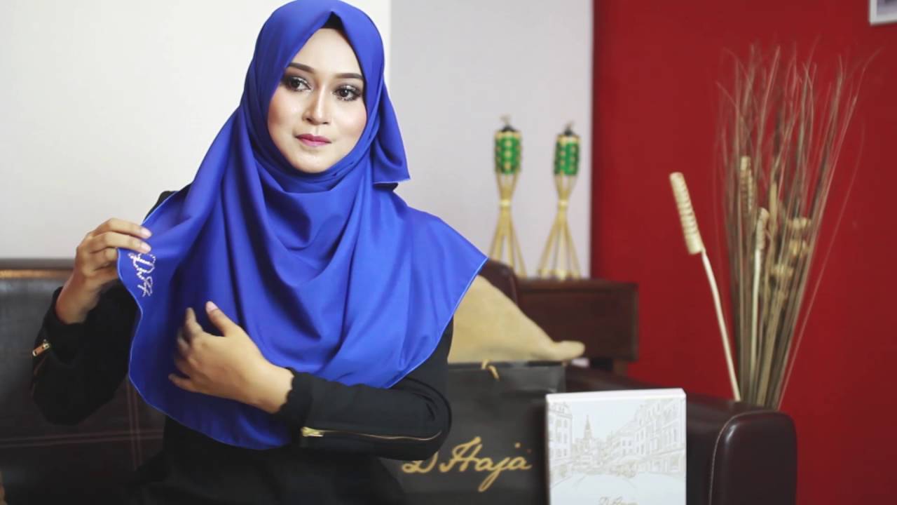 Bawal bidang 60 (Premium square shawl by D'Haja) - YouTube