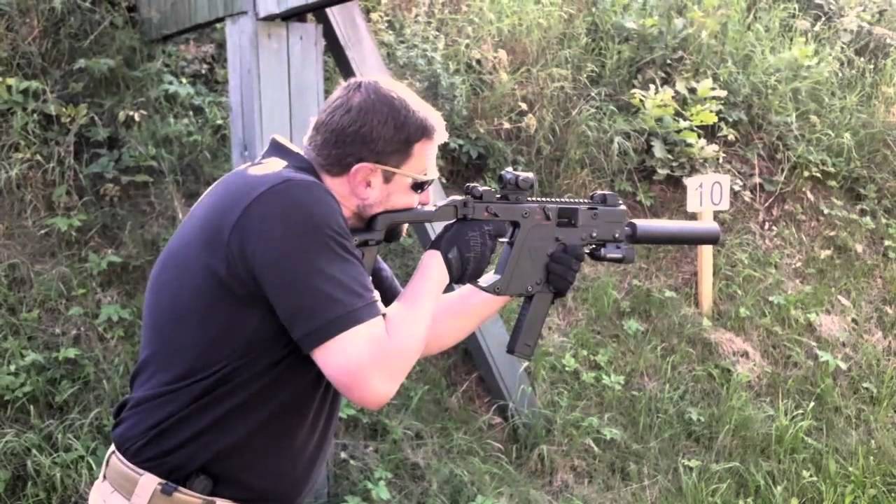 Kommando KRISS VECTOR SMG .45 - YouTube