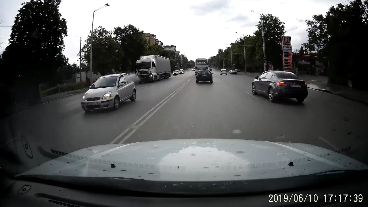 2019 0610 Mild Crash - YouTube