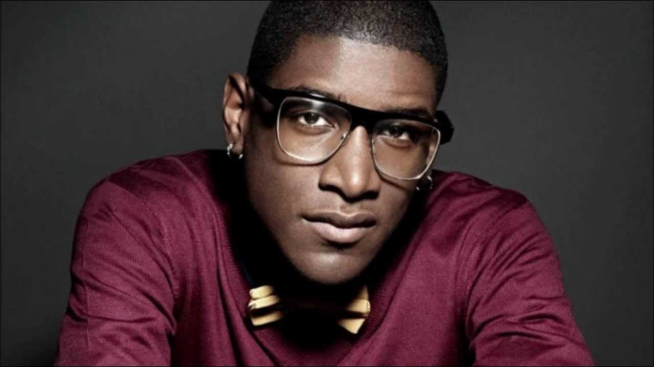Labrinth feat. Emeli Sandé - Beneath Your Beautiful(AUDIO) - YouTube