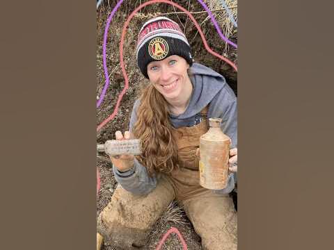 BEST Bottle Dump Dig Eva! SICK Inkwell Bottles Treasure Hunting Metal Detecting Relic Digging ...