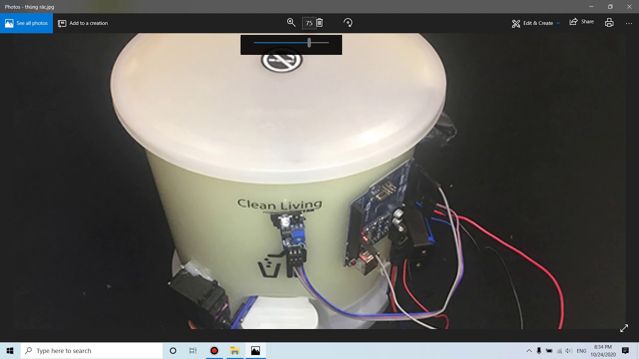 Cách làm thùng rác thông minh sử dụng board Arduino - YouTube