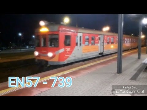 EN57-739 jako regio Smętowo - Gdynia Chylonia kończy bieg 25.11.2024 - YouTube