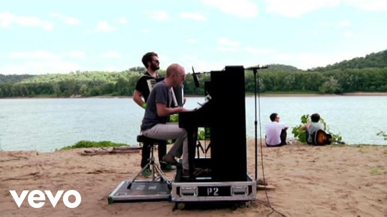 The Fray - Train Song (Live From The Road) - YouTube