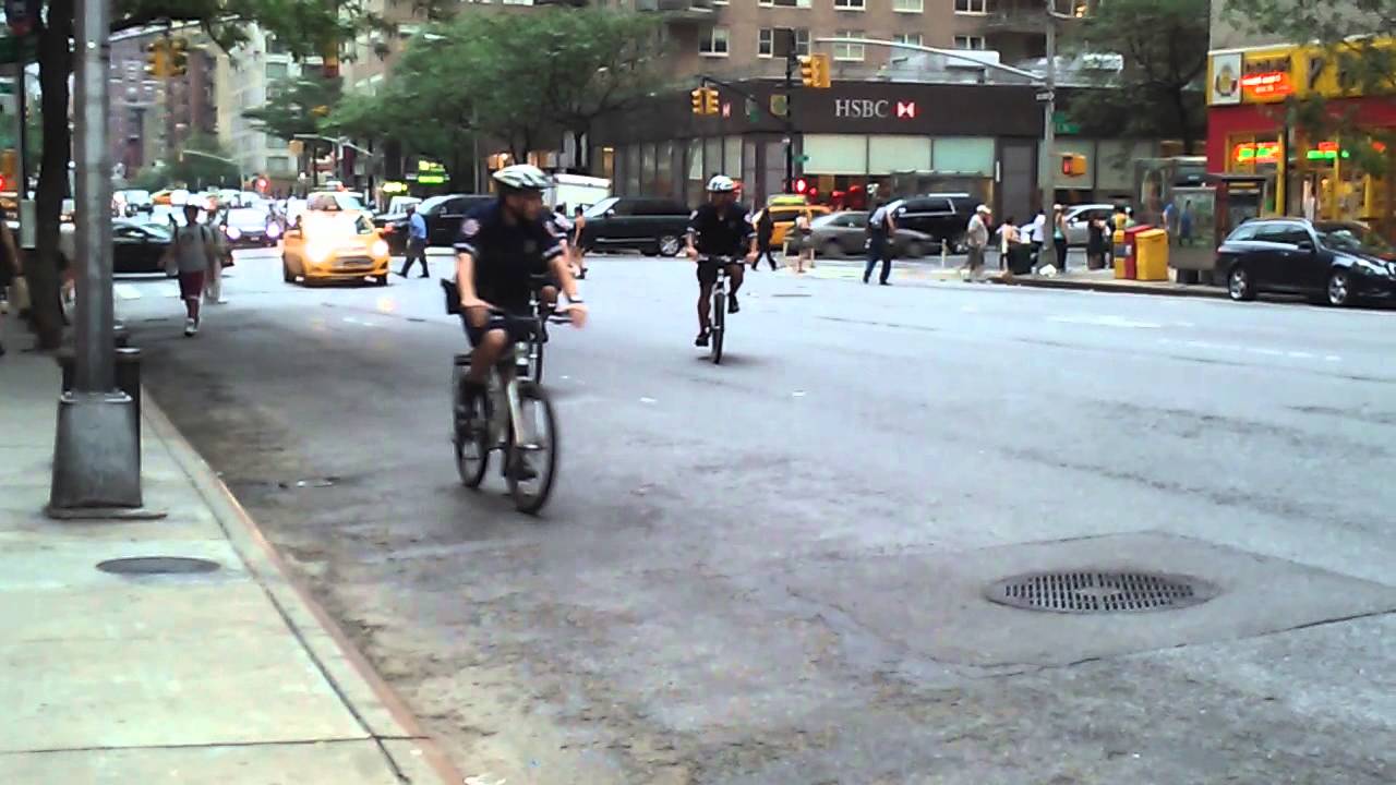 Rare Sighting Of NYPD Police Officers On Bicycle Detail - YouTube