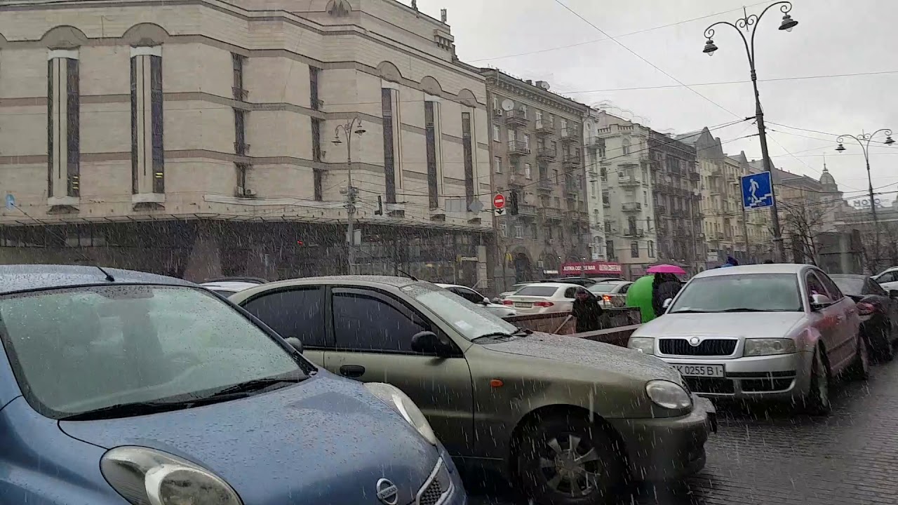 Kiev (Ukraine) Snow Fall In Center - YouTube