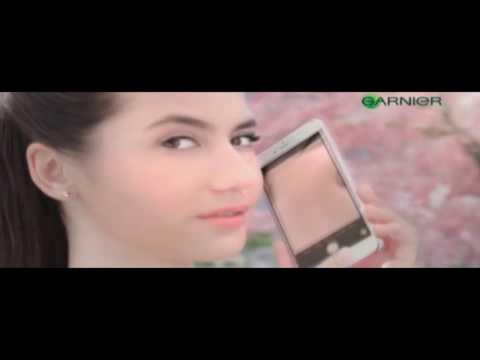 Iklan Garnier Sakura White Serum Cream