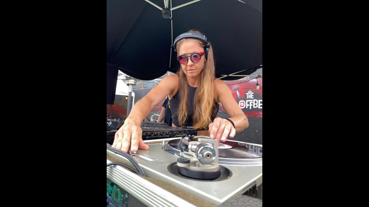 HIP HOP ALL VINYL MIX RECORDED LIVE JANUARY 12 2023 - YouTube