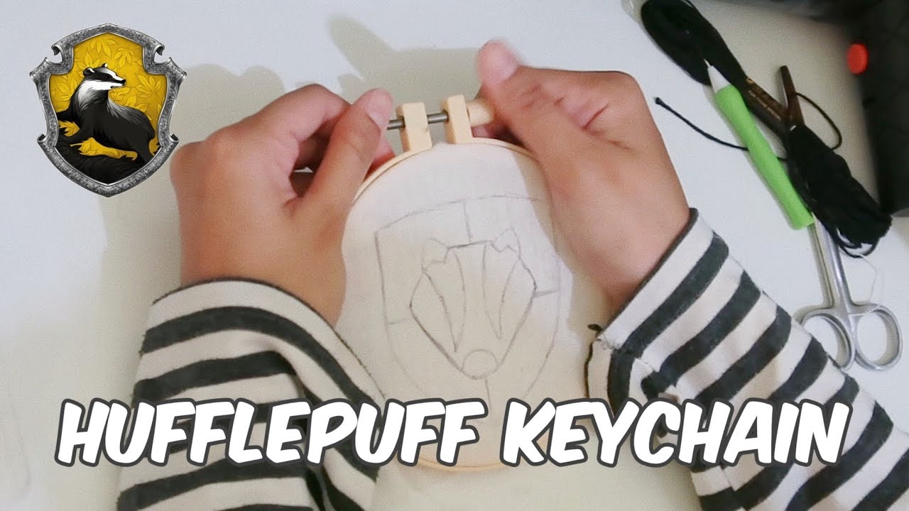 DIY Keychain Punch Needle Hufflepuff | Punch Needle Hogwarts Houses ...