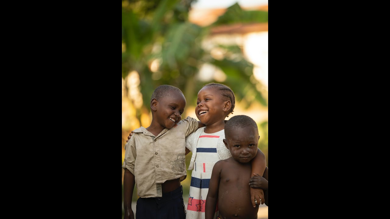 African Song Dance small children - YouTube