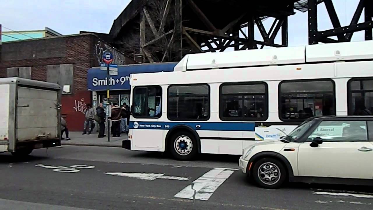 MTA NYCT 1999 New Flyer C40LF #846 on the B61 - YouTube
