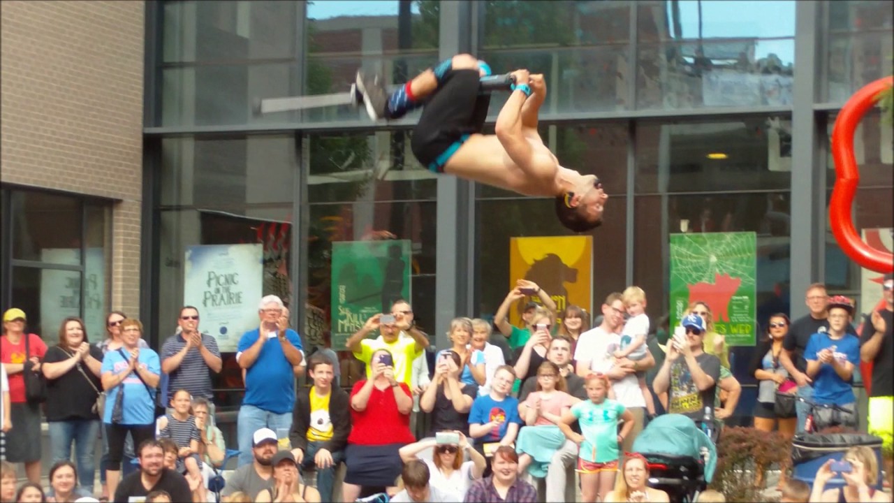 Lawrence Busker Fest 2017 - Pogo Fred - YouTube