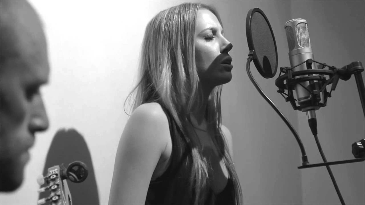 Ashley Macedo - Dreams (Acoustic Version) - YouTube
