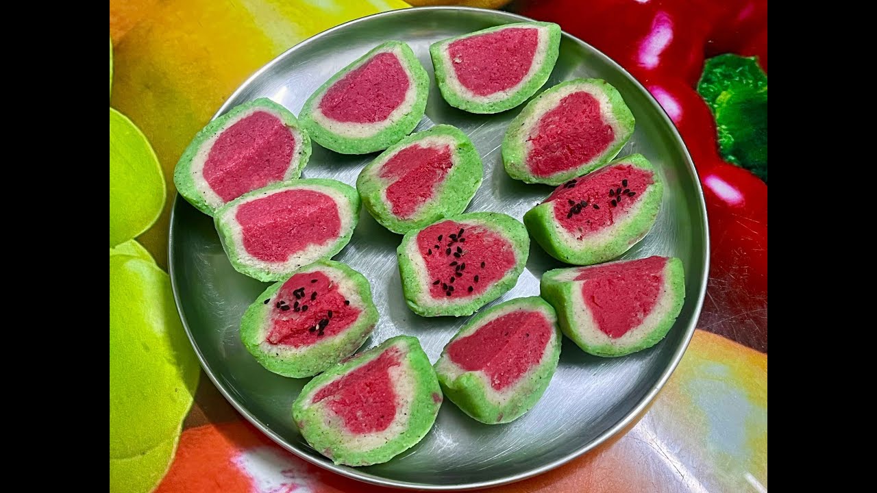 Suji Se Tarbuj Ka Mithai Recipe | सूजी से तरबूज़ का मिठाई ...