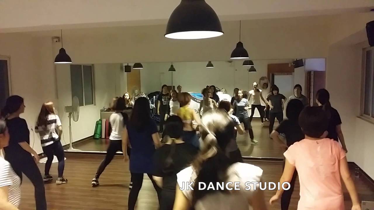 [JK Dance Studio] Jumba Class (t박륜이) - YouTube
