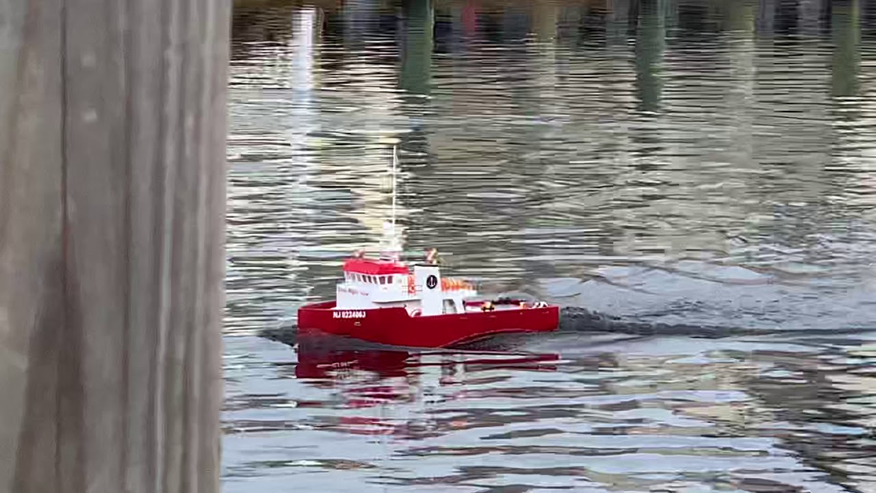 RC Utility Ship Tugboat 3D printed - YouTube