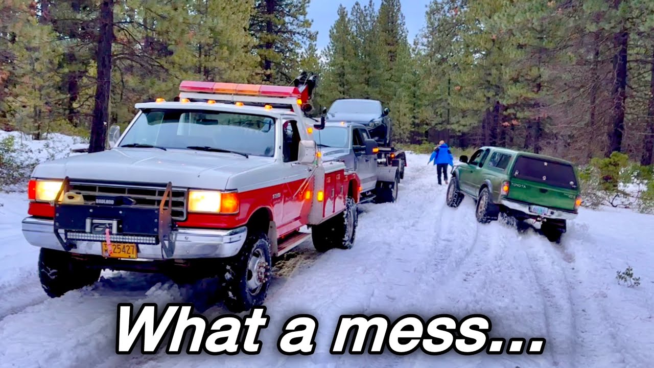 Transport Truck Takes a Wrong Turn. Multiple Cars Stuck! - YouTube