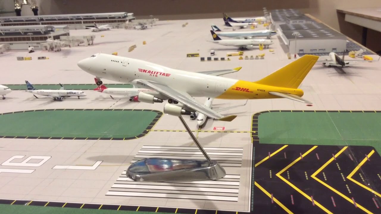 JFK 1:400 model airport 6:30pm-7:00pm operations update - YouTube