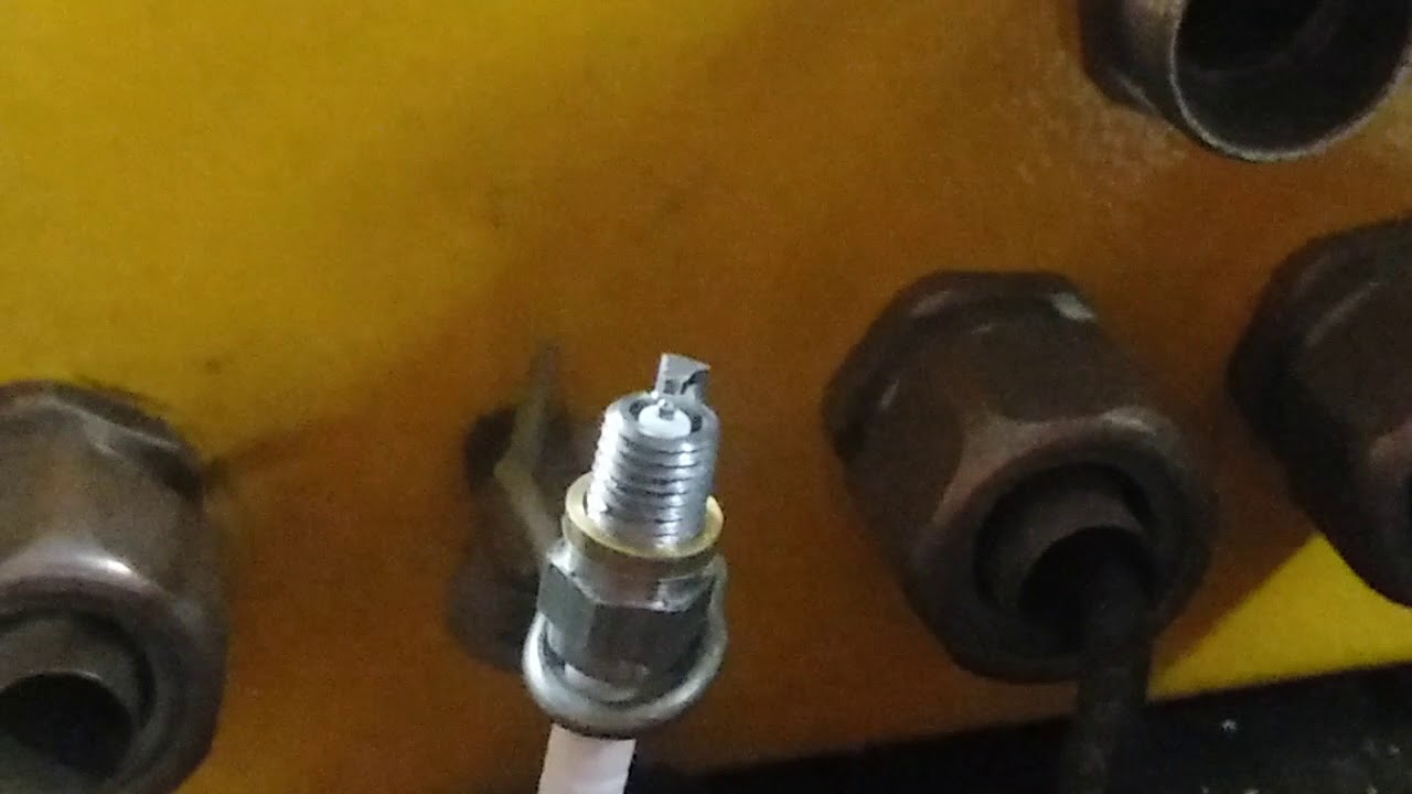 #10-40 miniature spark plug test - YouTube