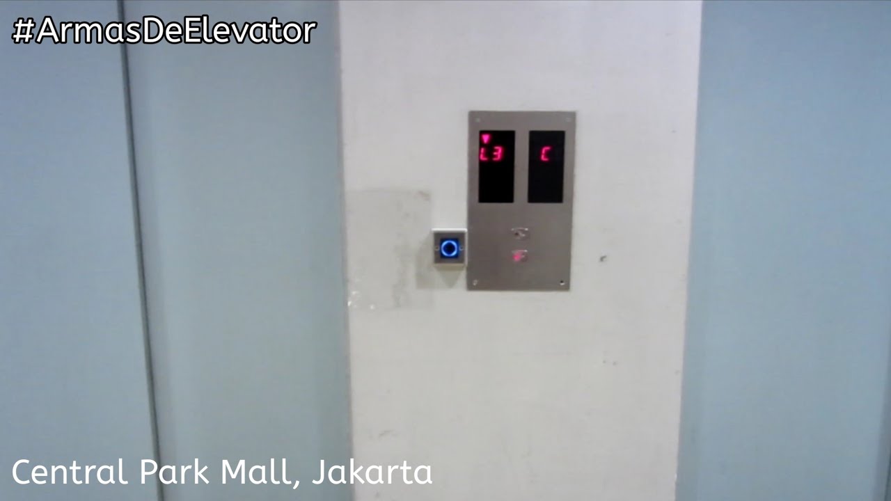 Sigma freight elevator at Central Park Mall, West Jakarta (North bank ...