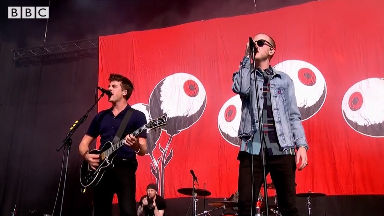 Circa Waves - Fire That Burns Ft. Alex Trimble from TDCC (Reading ...