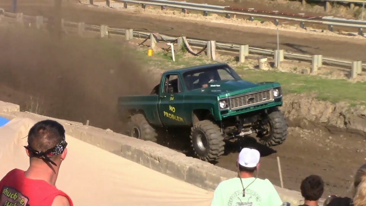 Unlimited class at jumping run creek mud bog - YouTube