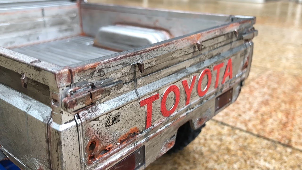 How to Make a Model Car Rusty and Dusty! - YouTube