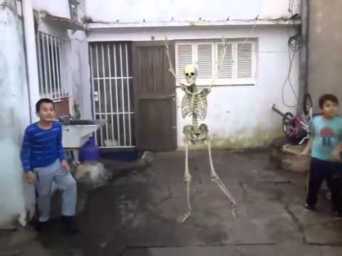FxGuru: Skeleton dance Esqueleto bailando Efecto - YouTube