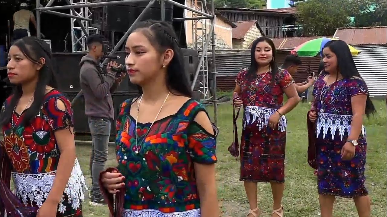 Baile femenino la esperanza- Maya Chalchiteca en Pichiquil - YouTube
