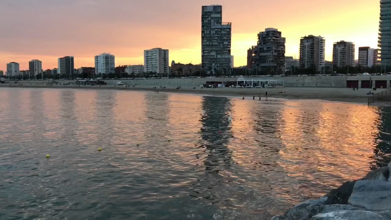 Playa del Forum 🌊 (Barcelona) - YouTube