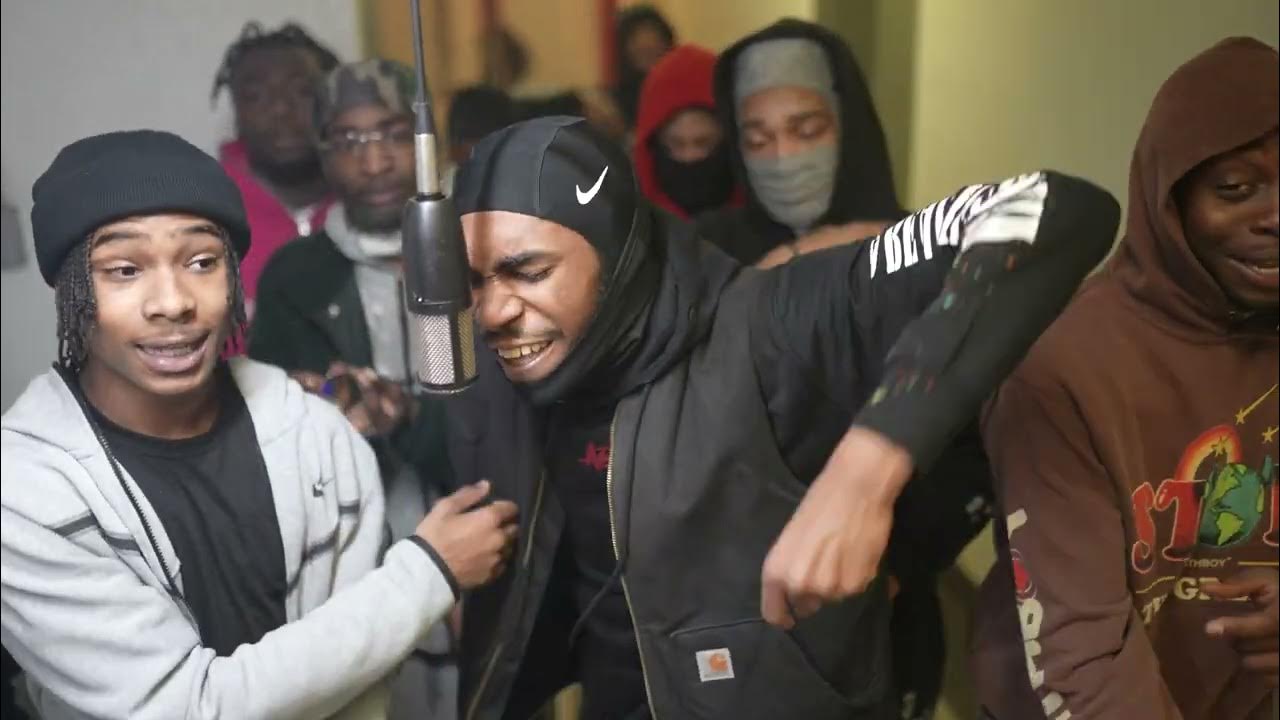 Tripping Trapz - Panik (Live Performance) - YouTube