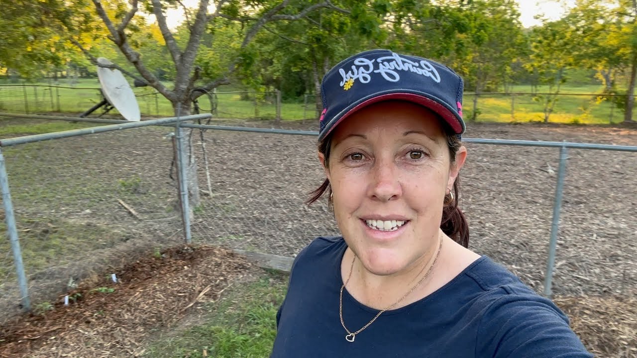 Spring VLOG 6 - planting seedlings and remembering community - YouTube