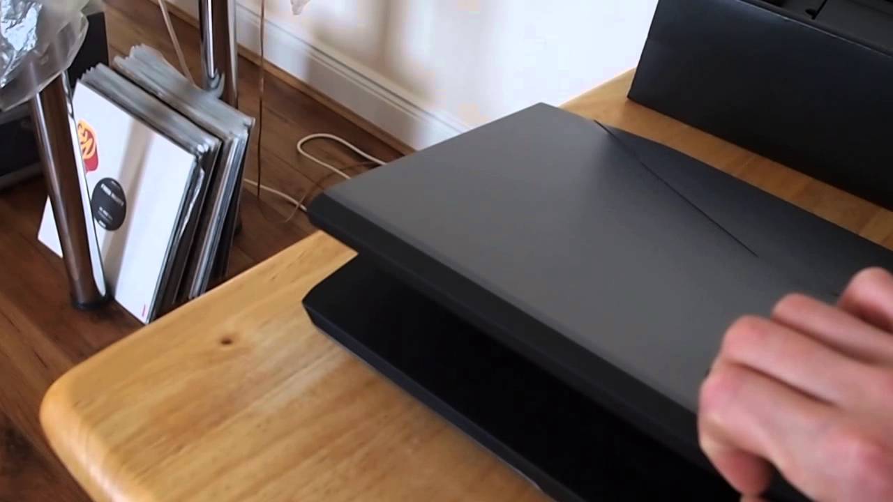 Alienware 17 unboxing - YouTube