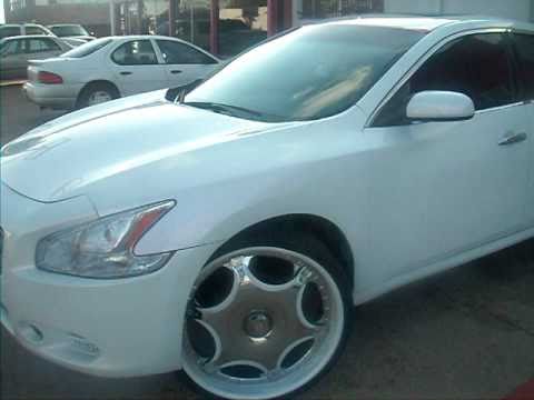 2010 Maxima on 24 inch Davin Revolutions - YouTube