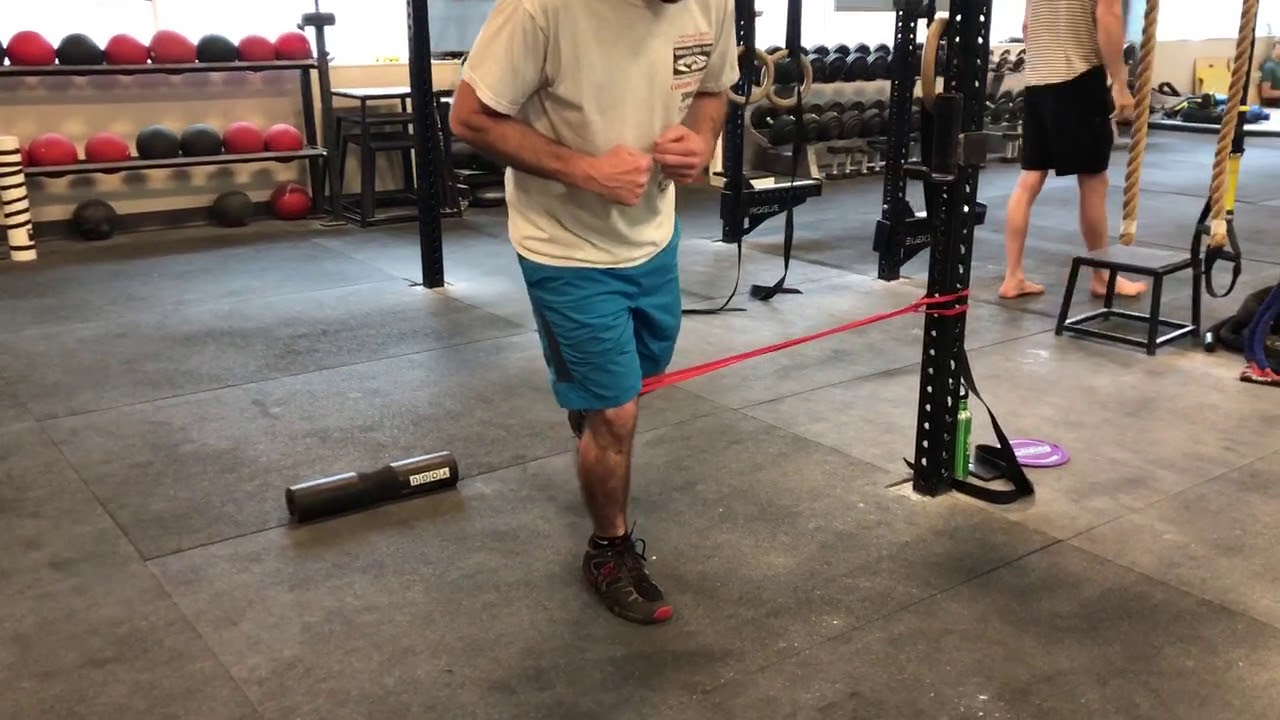 Banded 1-Leg Half Squat - YouTube