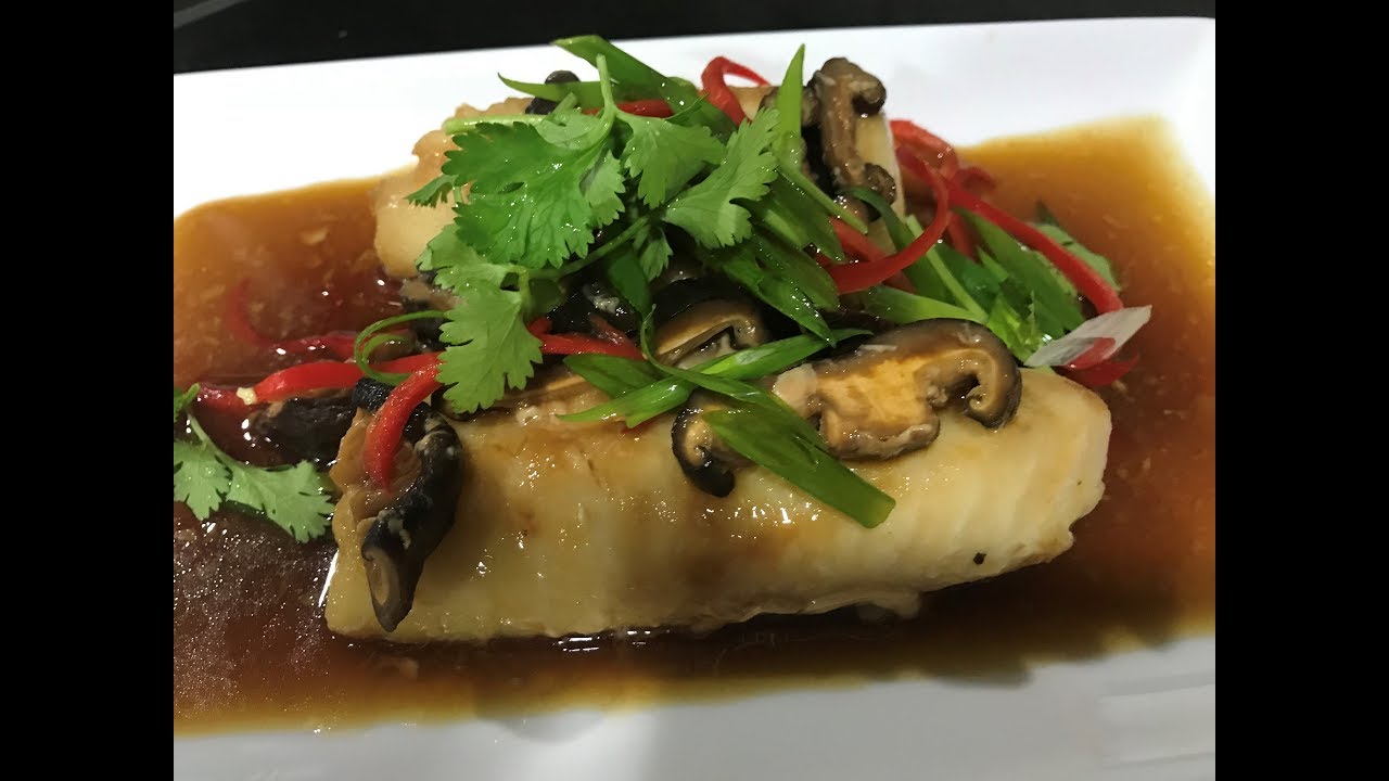 Asian Style Cod in Soy Sauce (ปลาค้อดนึ่งซีอิ๊ว) - YouTube