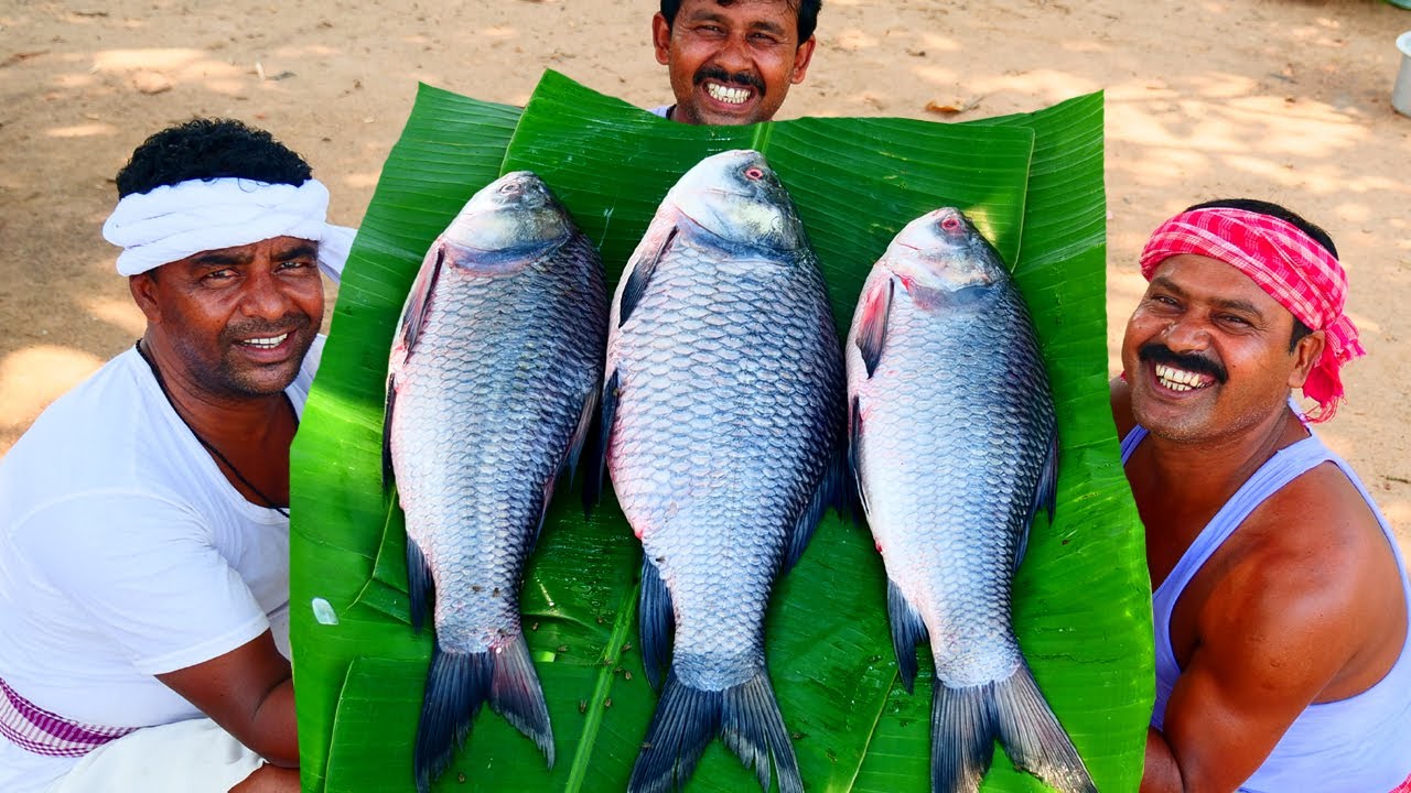 Bengali Famous KATLA Fish Curry Recipe | Village Cooking Katla Fish ...