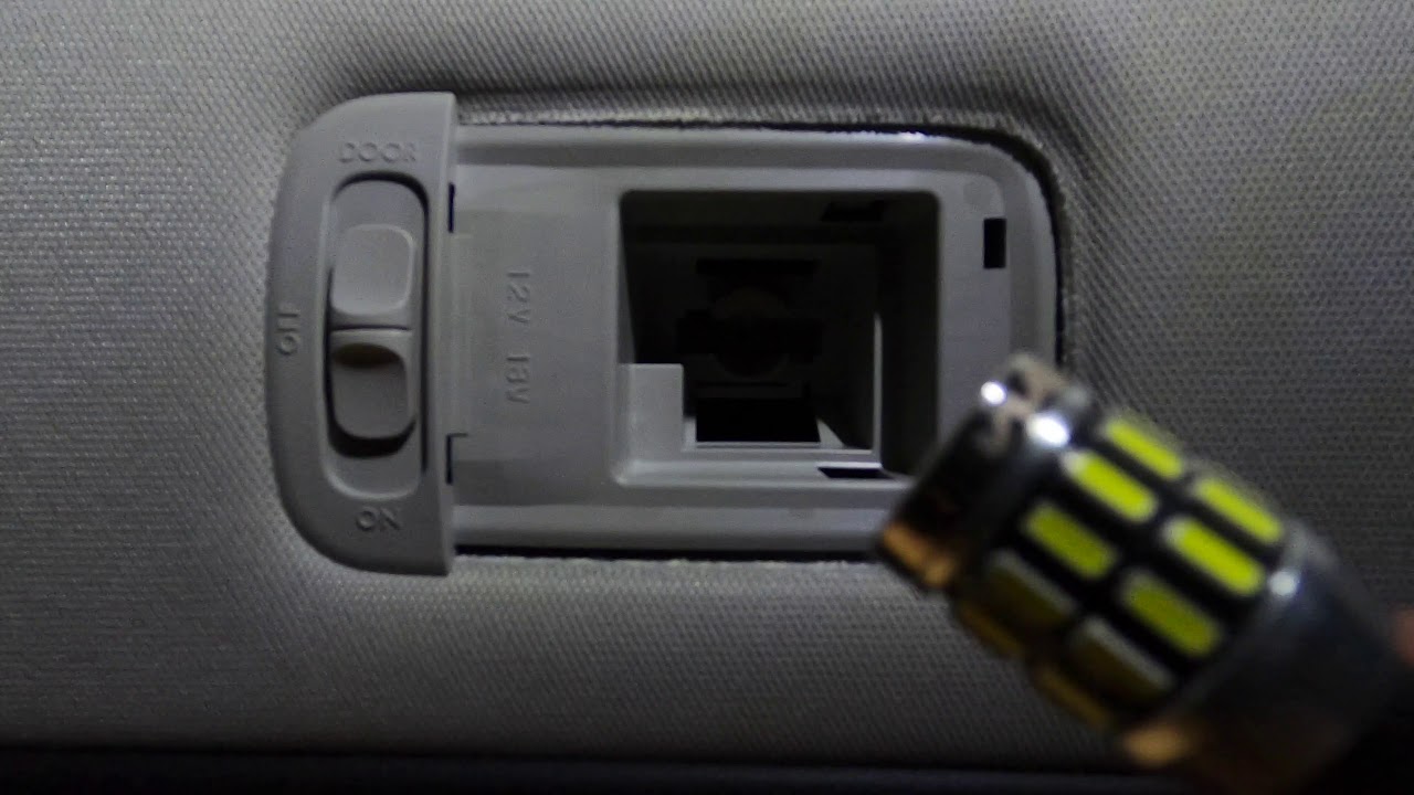 Replacing trunk bulb on 2020 Subaru Outback - YouTube