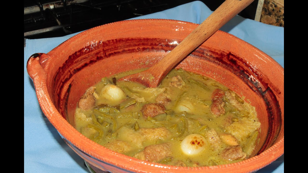 Chicharron Botanero en Salsa Verde Con Nopales - YouTube