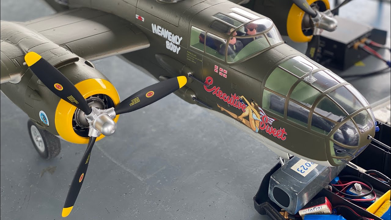 [RC] Freewing B-25 Mitchell - YouTube