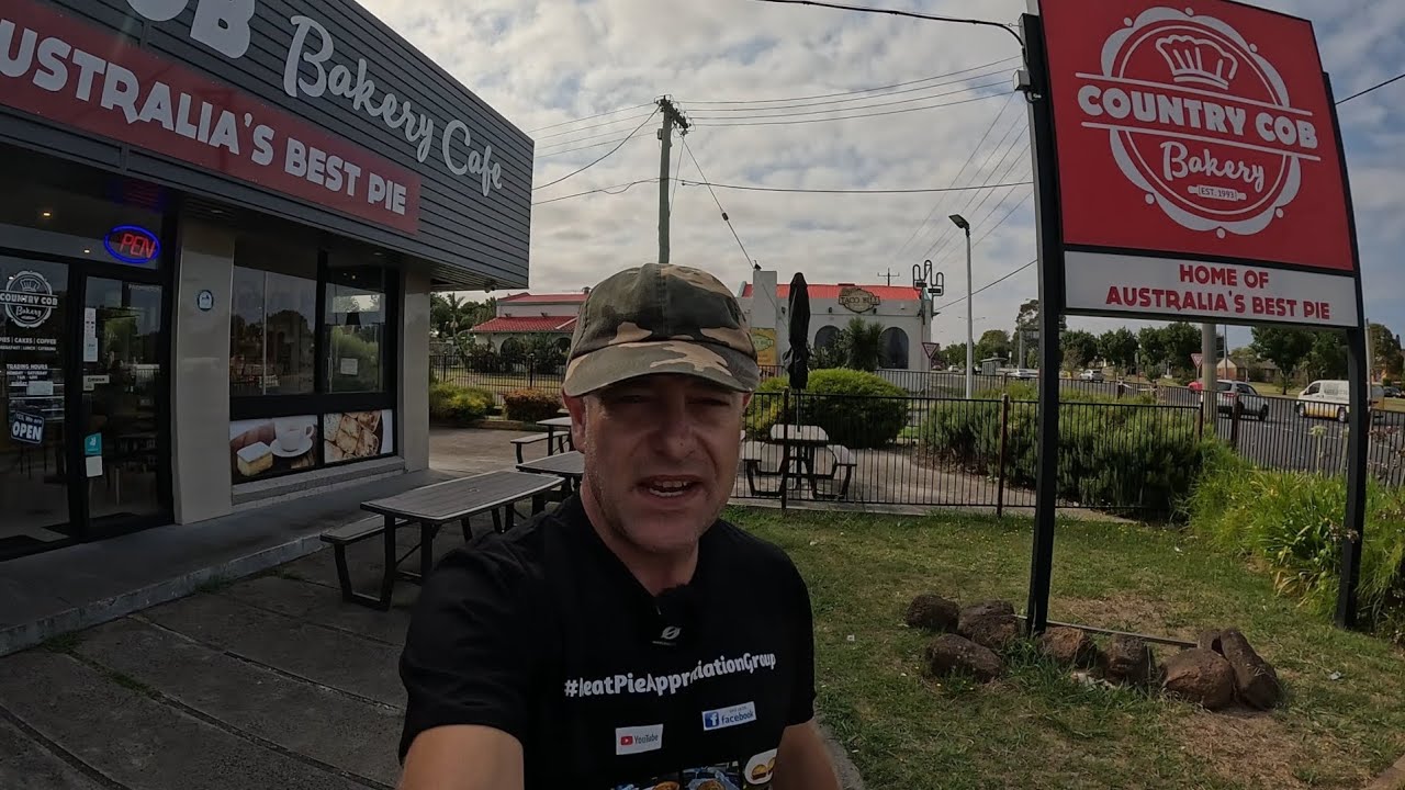 @MeatPieAppreciationGroup at Country Cob Bakery, Springvale - Victoria ...