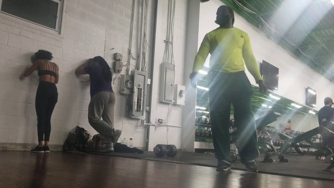 holy-leg-day - YouTube